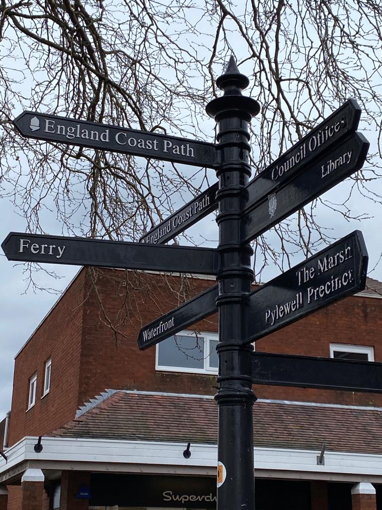 6-signpost – Brockenhurst Women's Institute